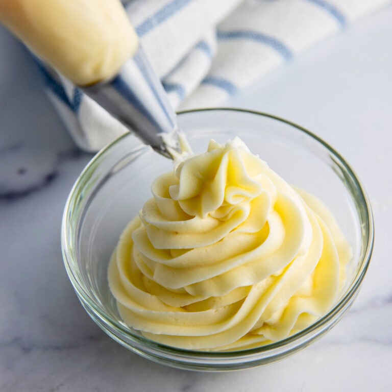 Creamy Garlic Dip - CenterCutCook